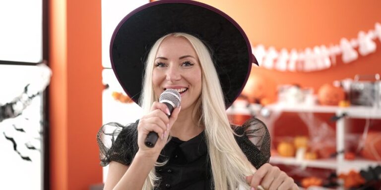 75 Halloween Party Ideas for 2025: Food, Games, Decor & More - Pointers ...